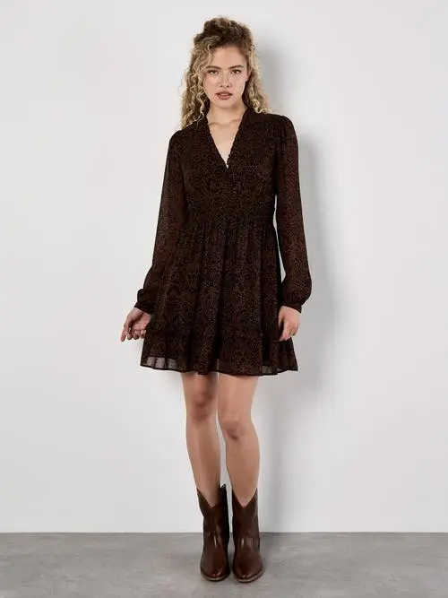 APRICOT Paisley Print Ruffle Detail Dress