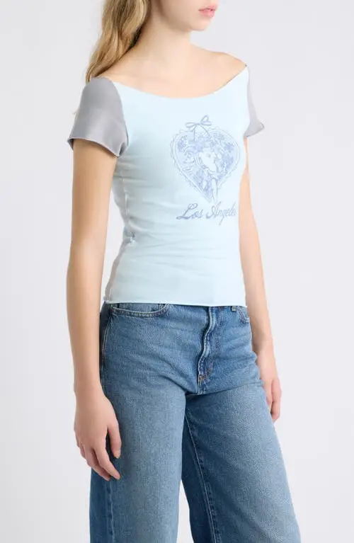 VINYL ICONS Graphic Baby Tee