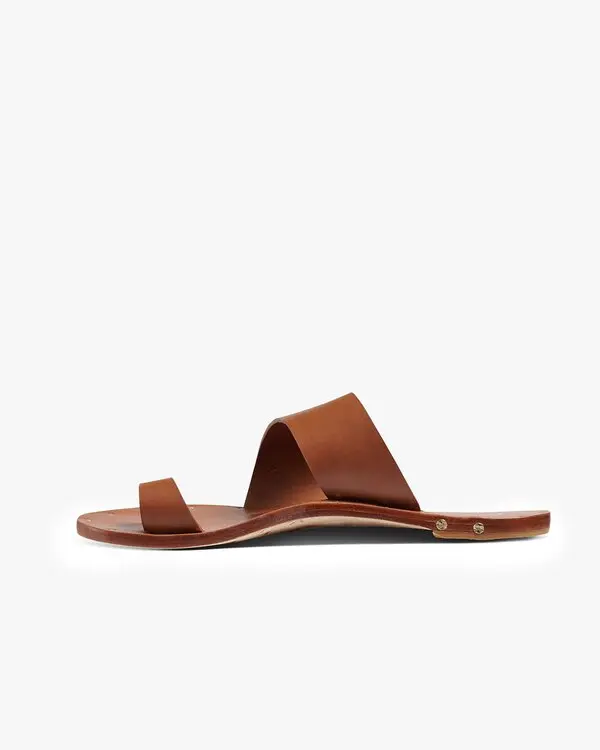 Beek Finch Leather Toe-ring Sandal