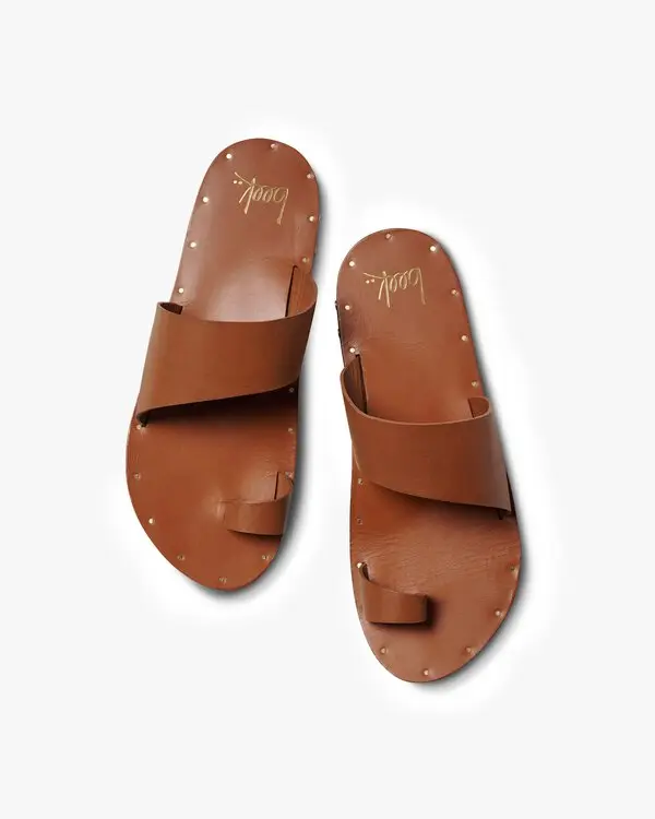 Beek Finch Leather Toe-ring Sandal