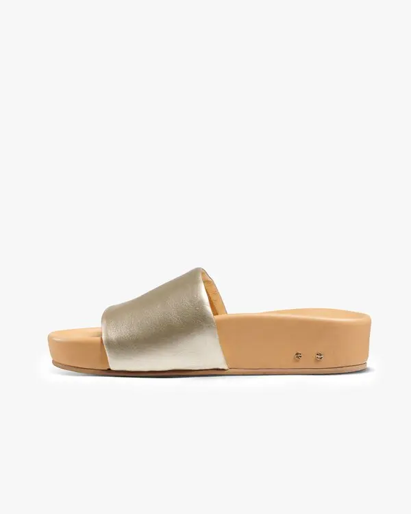 Beek Pelican Leather Platform Sandal
