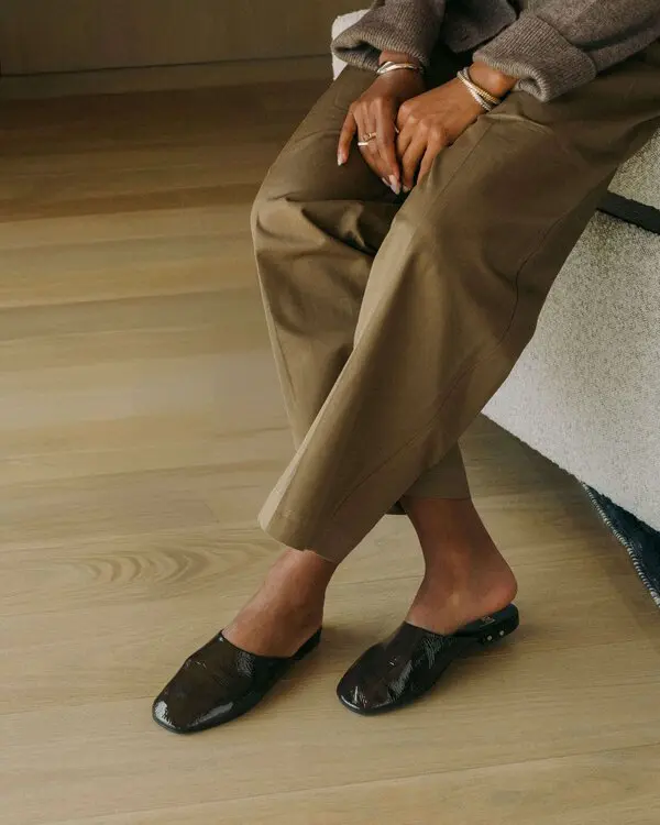 Beek Blackbird Leather Mule
