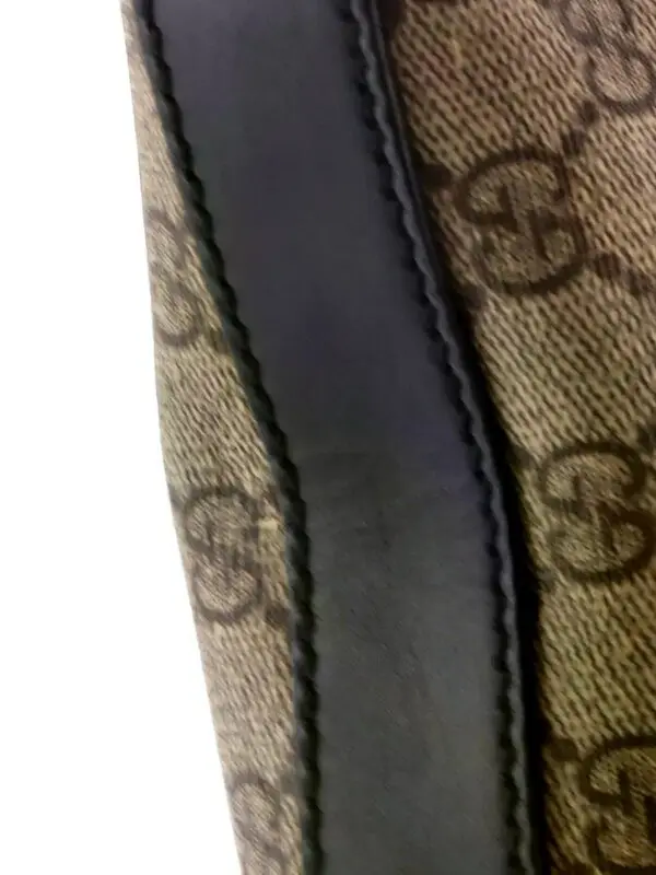 Gucci Front Zip Messenger Gg Coated Canvas Medium Crossbody Bag