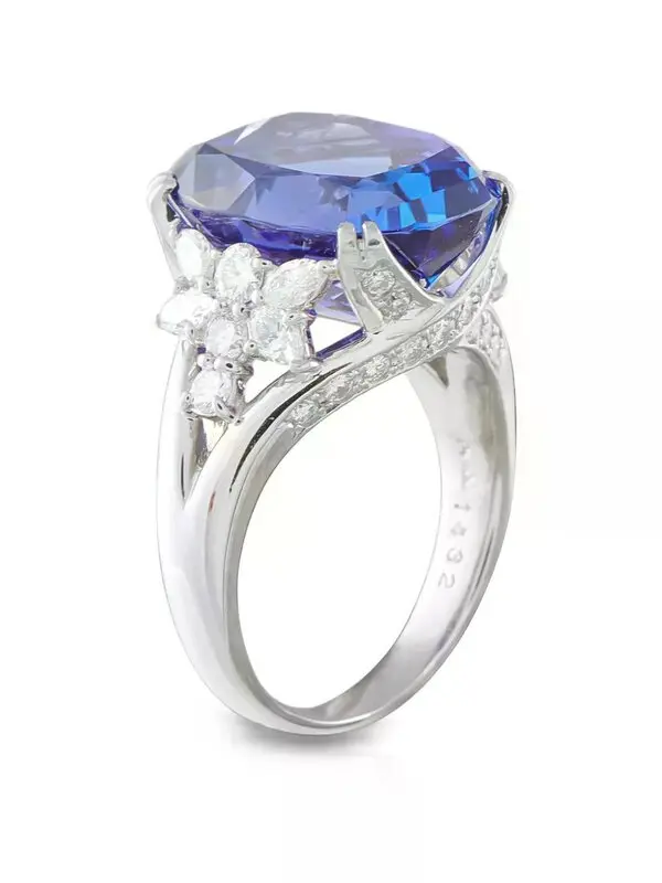 LB EXCLUSIVE Tanzanite And Diamond Ring - Silver