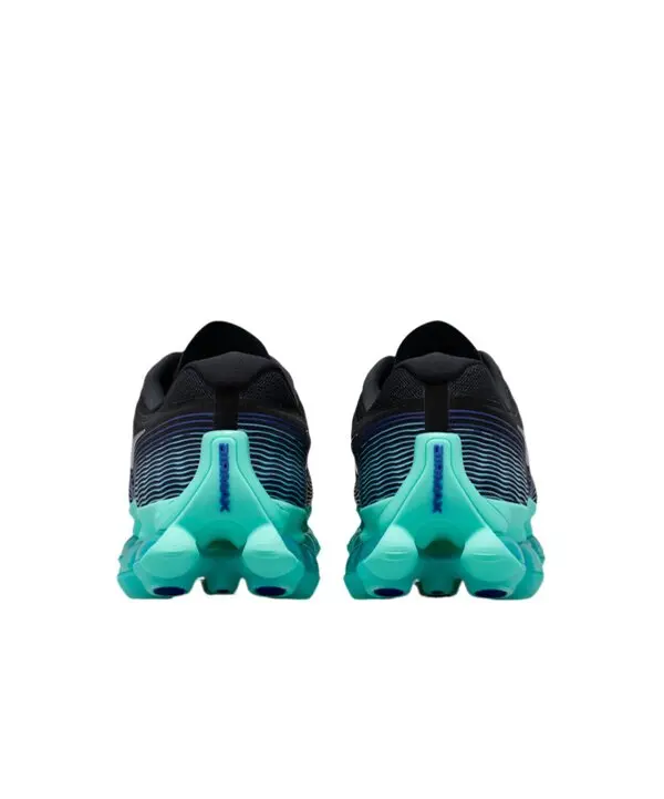 Nike Liquid Max Aw Sneakers
