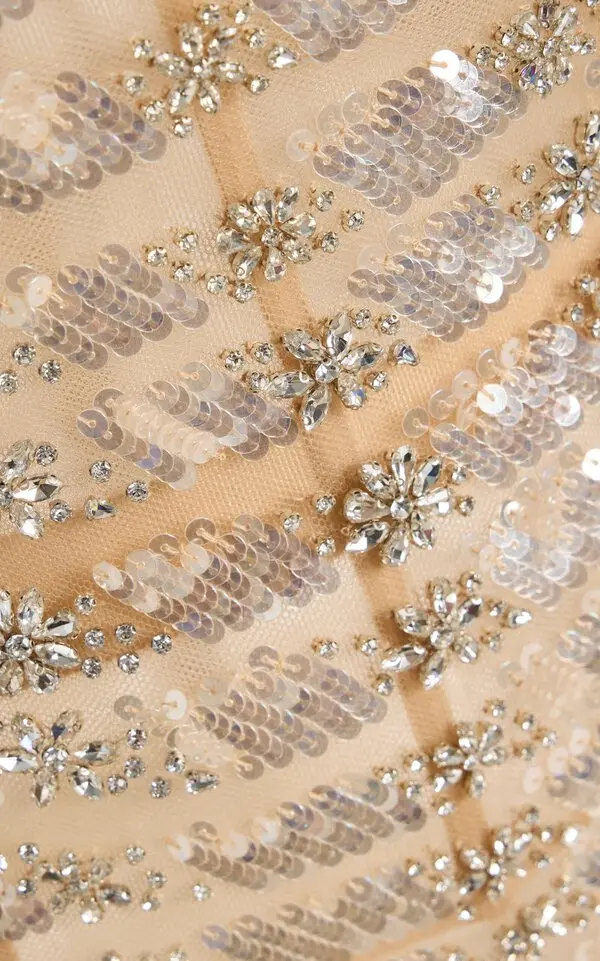 Oscar De La Renta Embroidered Tulle Gown