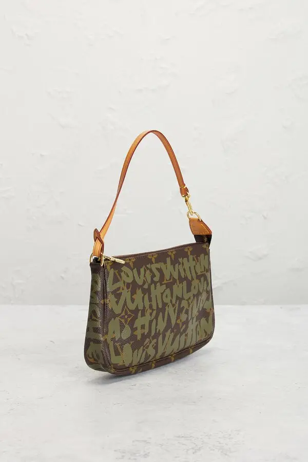LOUIS VUITTON X Stephen Sprouse Monogram Graffiti Pochette Accessoires Shoulder Bag