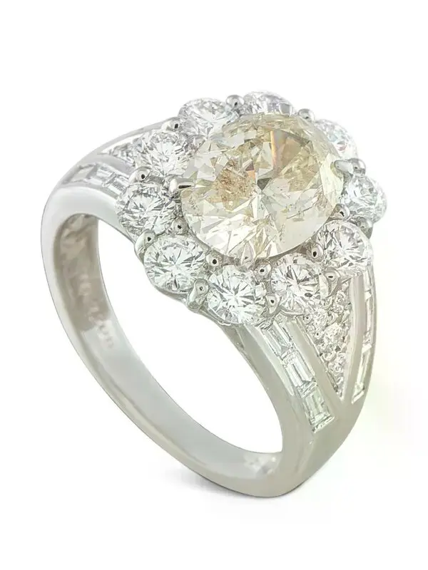 LB EXCLUSIVE Diamond Halo Ring