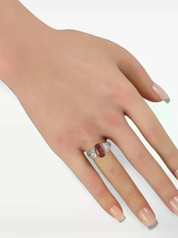 LB EXCLUSIVE Center Spinel Embellished Ring - Silver