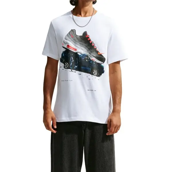 Nike T-shirt
