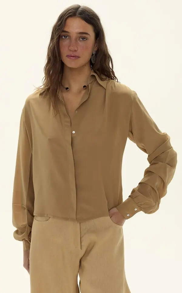 CURATORIA Azabache Silk Shirt