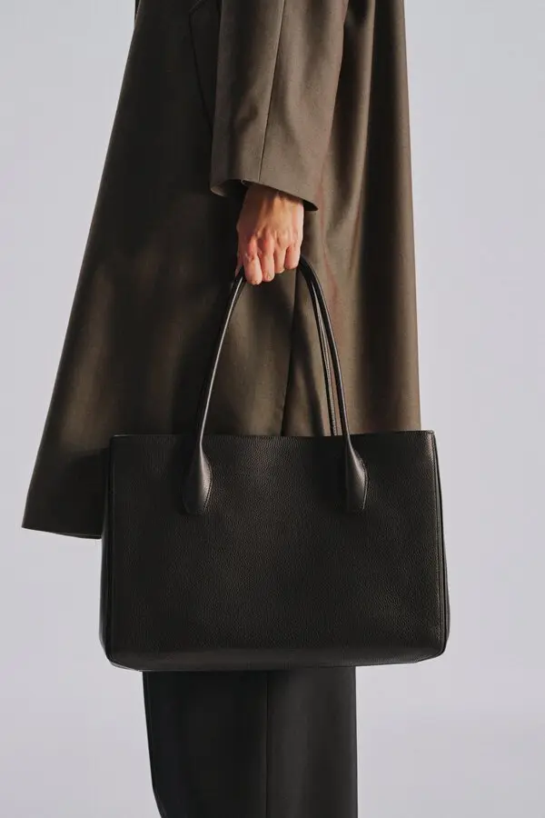 THE ROW Eileen Tote Bag - Black