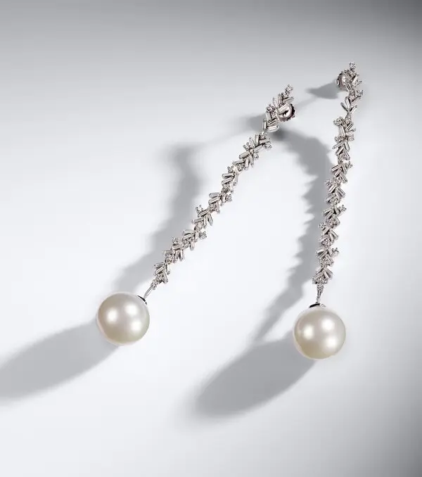 SUZANNE KALAN 18kt Gold Drop Earrings With Diamonds And Pearls