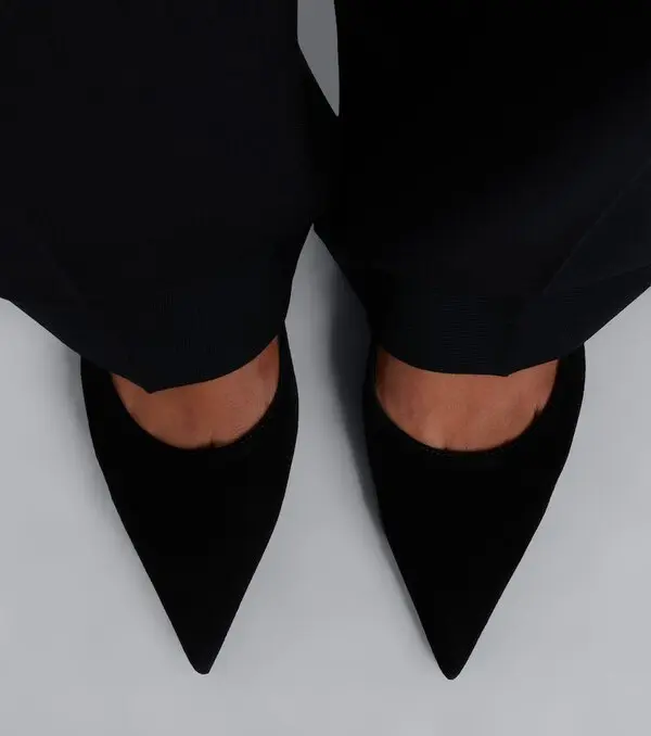 GIANVITO ROSSI Aylin Suede Pumps - Black
