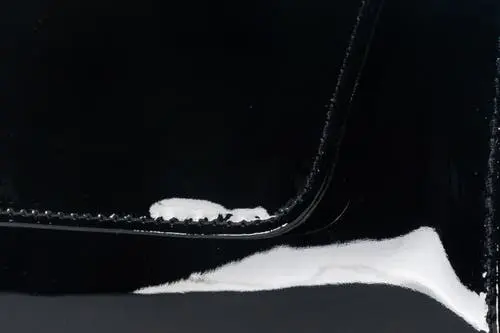 VINCI LEATHER SHOES The Ege Patent Leather Clutch