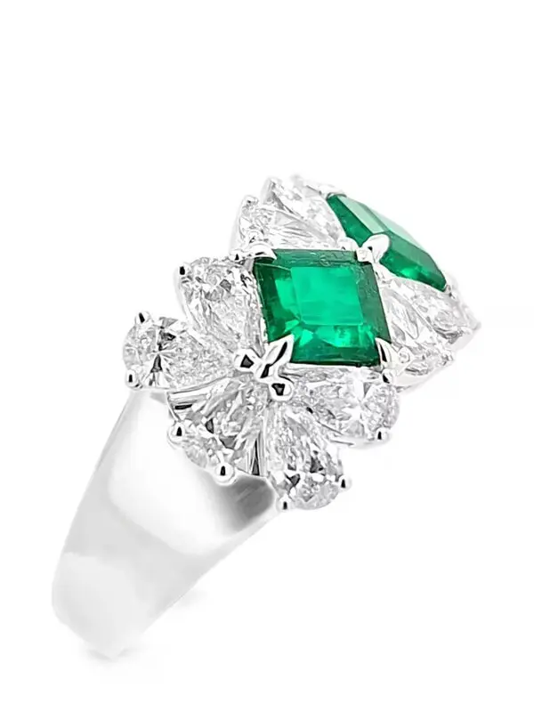 HYT JEWELRY Emerald And Diamond Band Ring - Silver