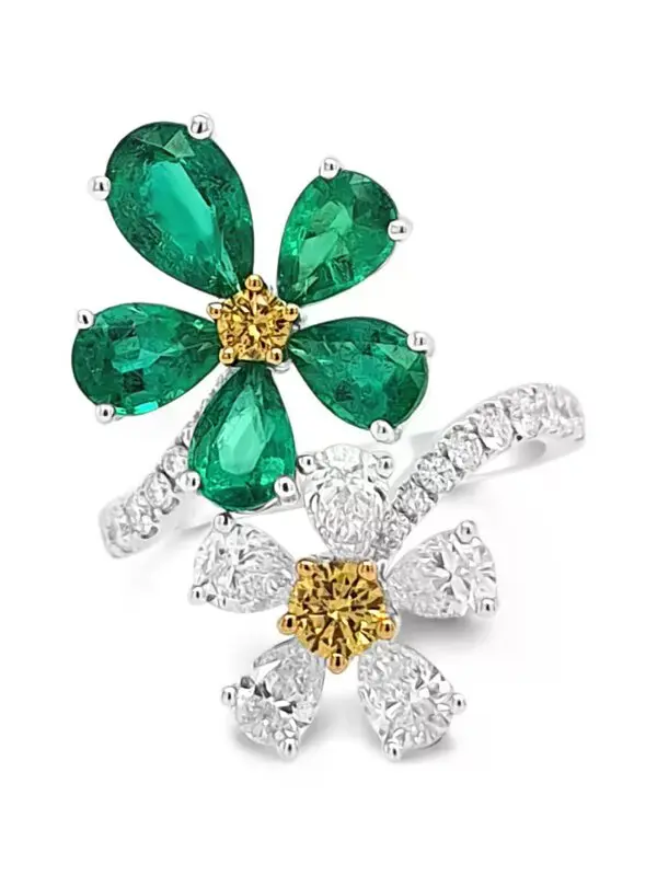 HYT JEWELRY Emerald And Diamond Ring