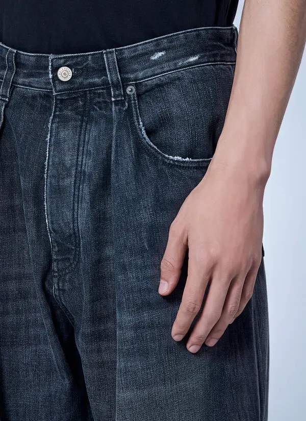 Balenciaga Pleated Baggy Jeans