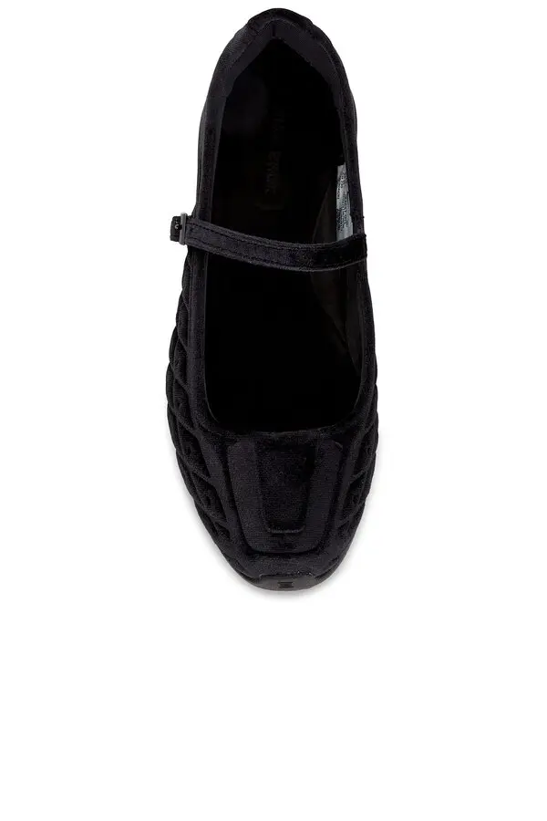 Nike Shox Z Calistra Sneaker - Black
