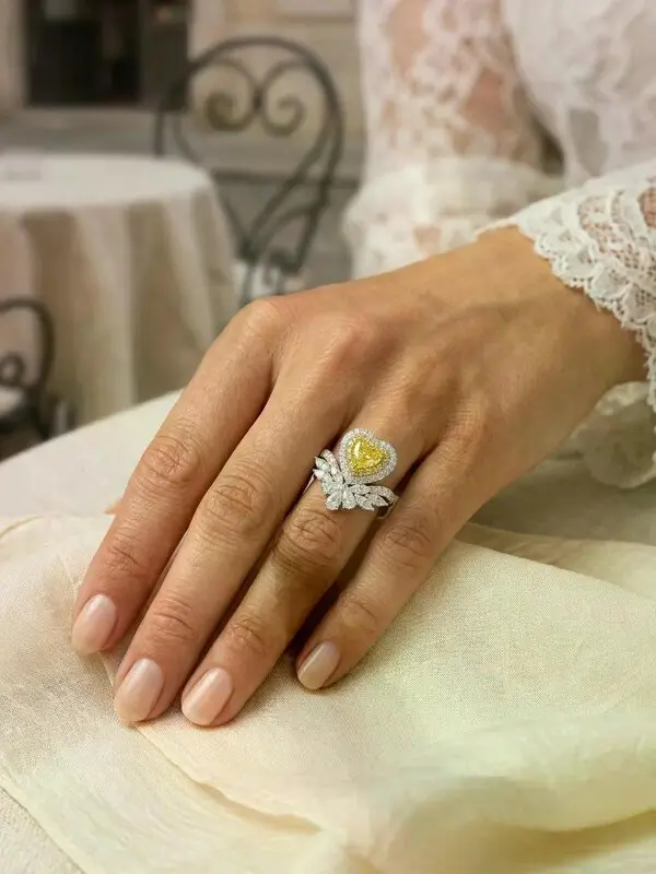 HYT JEWELRY Yellow Diamond Heart Ring