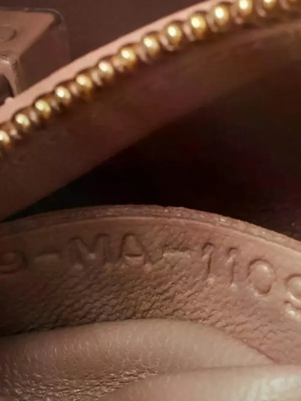 Dior 2019 30 Montaigne Grained Shoulder Bag