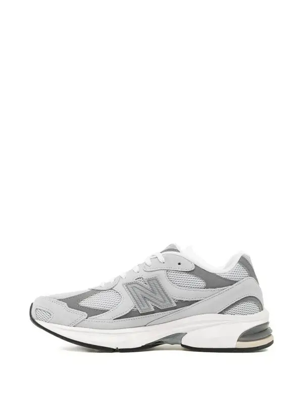 NEW BALANCE 2010 Sneakers