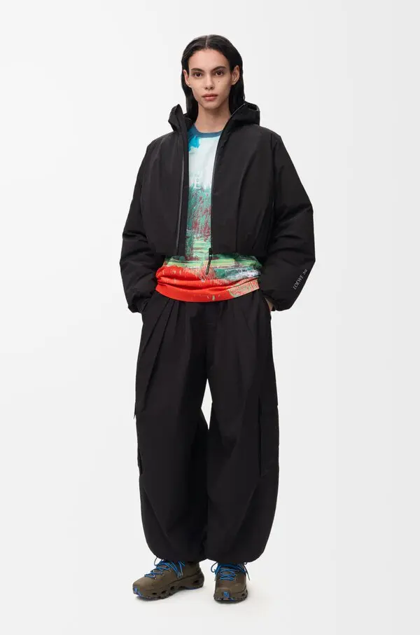 Loewe Cropped Puffer Jacket In Technical Shell - Black