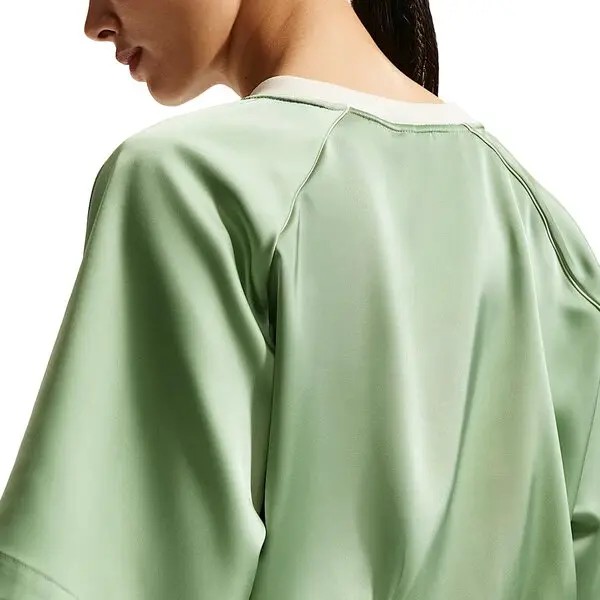 Nike V-neck Short Sleeve Knit T-shirt