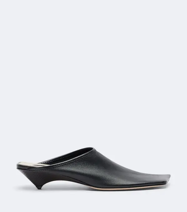 CHRISTEN Edge Leather Mules