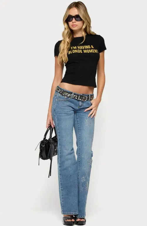 EDIKTED Blonde Moment Graphic T-shirt