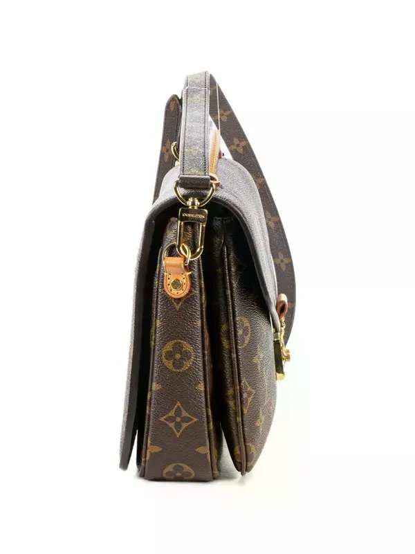 LOUIS VUITTON Pochette Metis Monogram Shoulder Bag