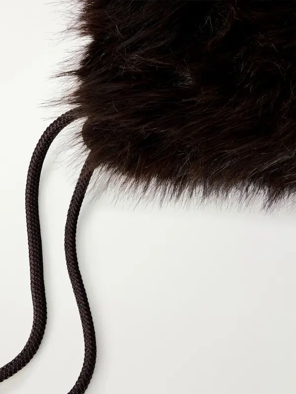 WE NORWEGIANS Dvore Plush Hat