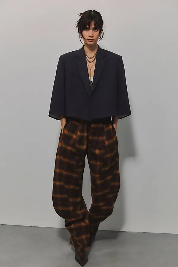 HAVRE STUDIO Cropped Boxy Blazer