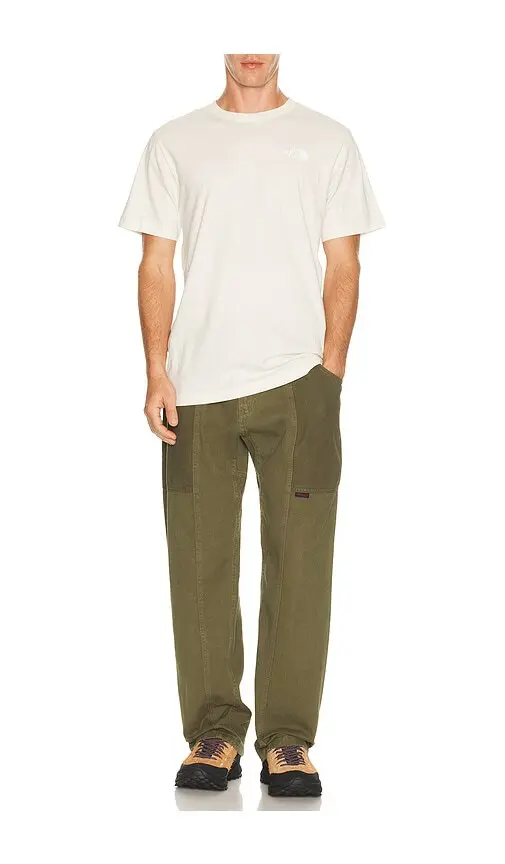 The North Face Evolution Box Nse Regular Short-sleeve Tee In White