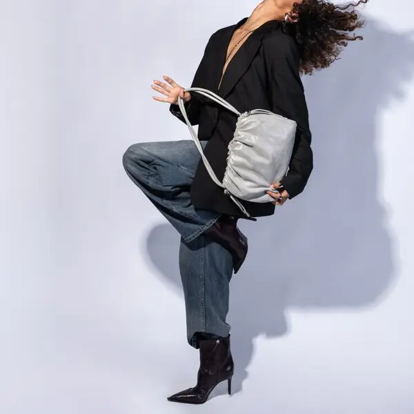 Hobo Isabelle Shoulder - Smoke Silver