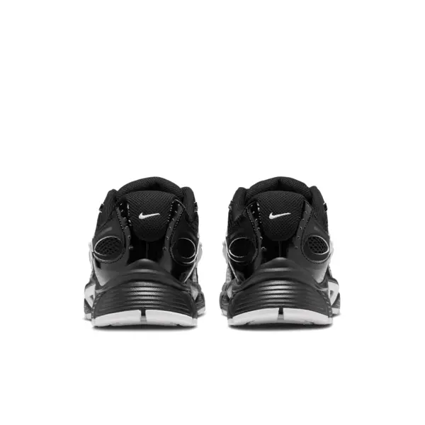 Nike V5 Rnr Shoes With Reflective Accents