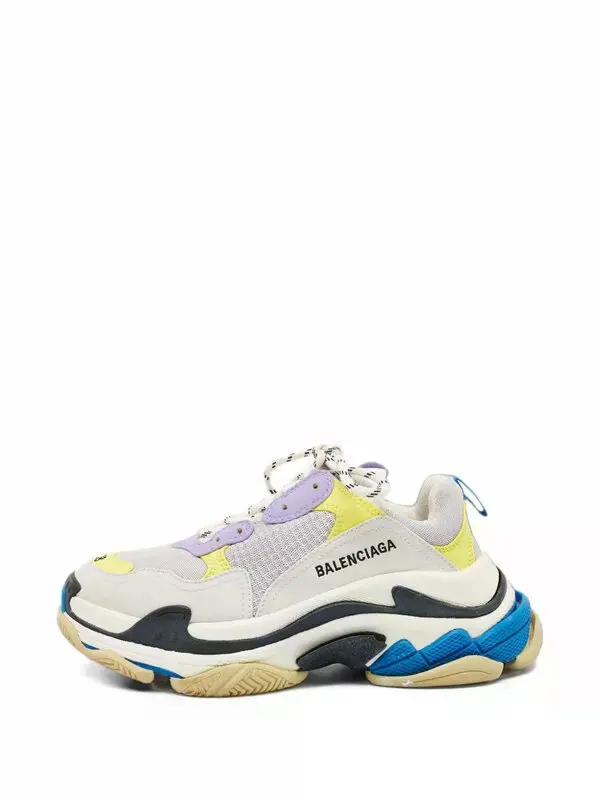 Balenciaga Triple S Low-top Sneakers - Neutrals