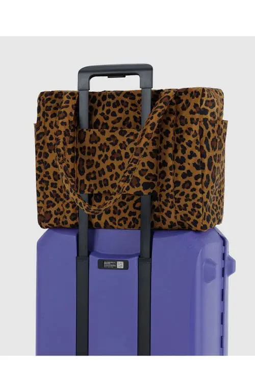 Baggu Small Cloud Carry-on