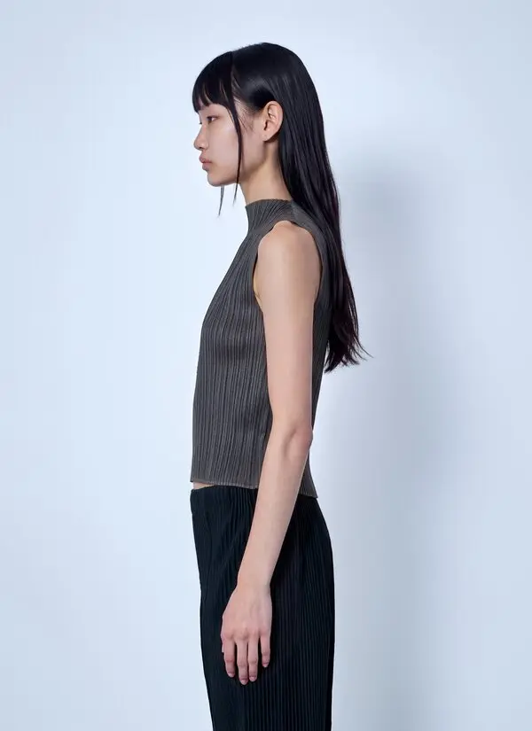 Issey Miyake August Colors High-neck Top - Gray