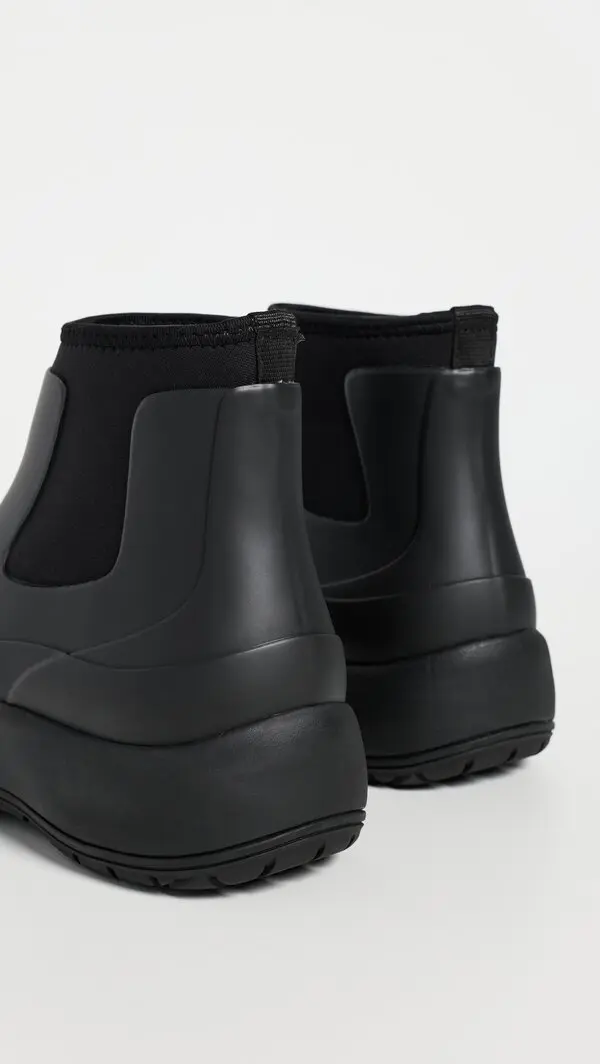 Rains The Dry Boots