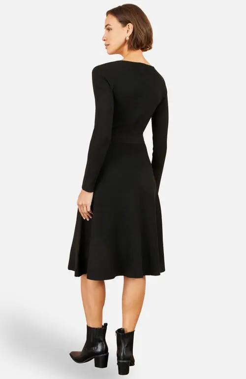 YUMI Knitted Skater Dress - Black