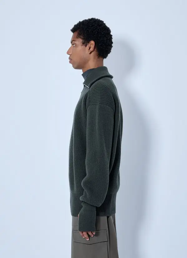 RIER Ribbed High Neck Sweatshirt
