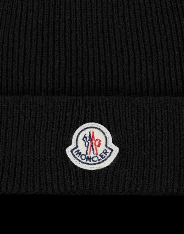 Moncler Embroidered Logo Knitted Beanie