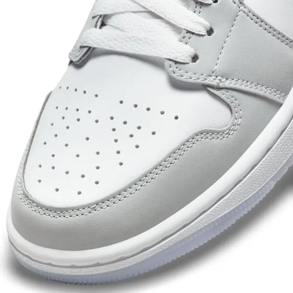 Nike Color-blocked Casual Sneakers - Gray