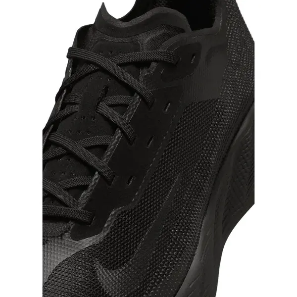 Nike Lightweight And Breathable Sports Shoes