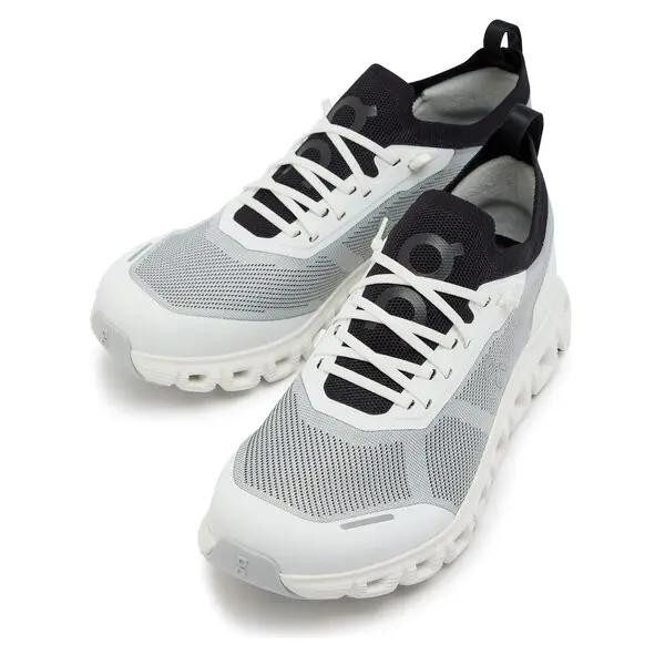 On Versa Mesh Runners
