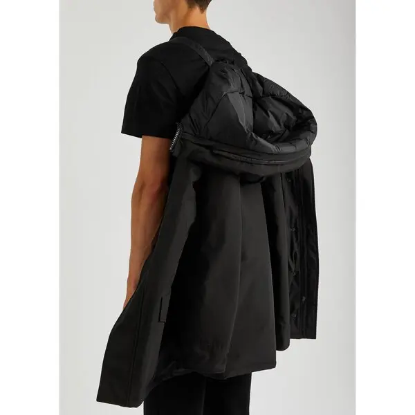 Canada Goose Light, Warm And Windproof Coat
