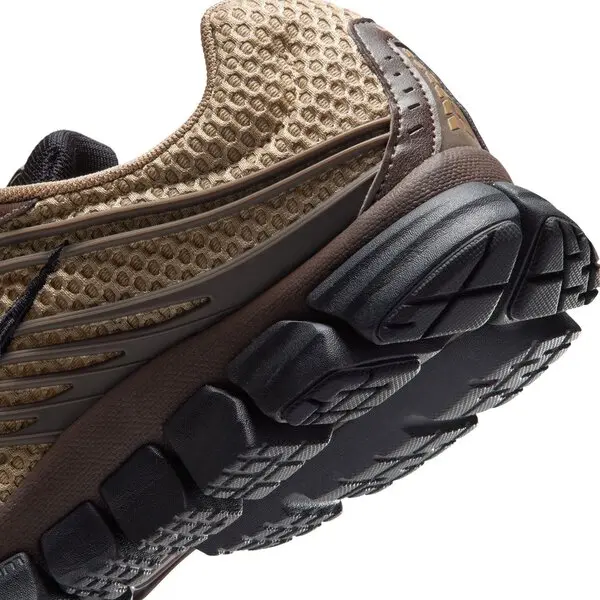 Nike Lightweight Sneakers