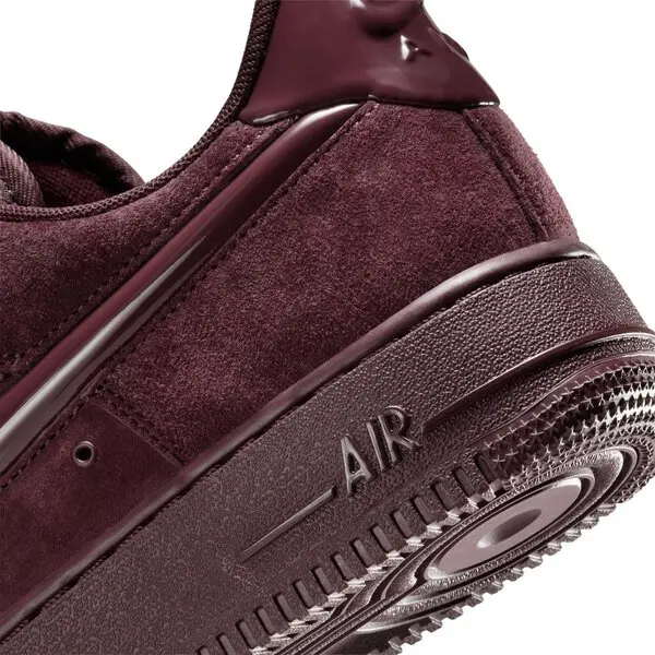 Nike Low-top Sneakers