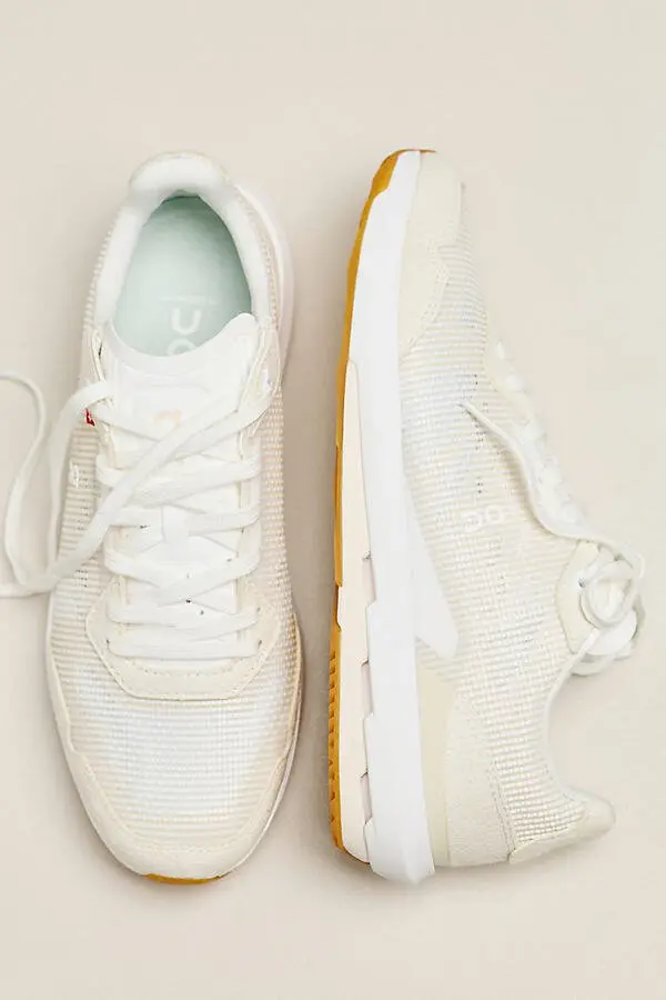 On Cloud Muse Sneakers - White  Dew